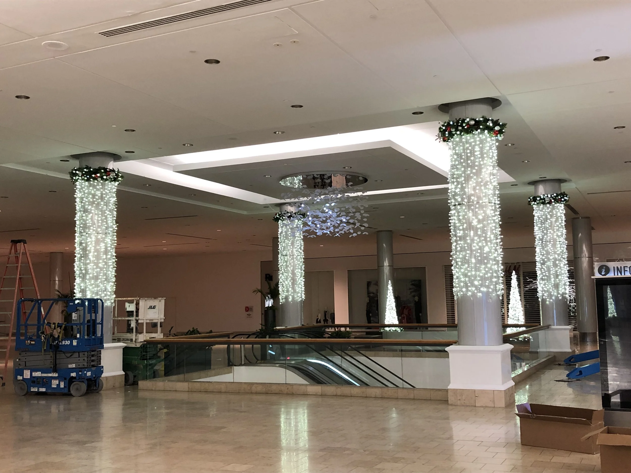 Christmas Lighting & Decoration in Miami and Fort Lauderdale