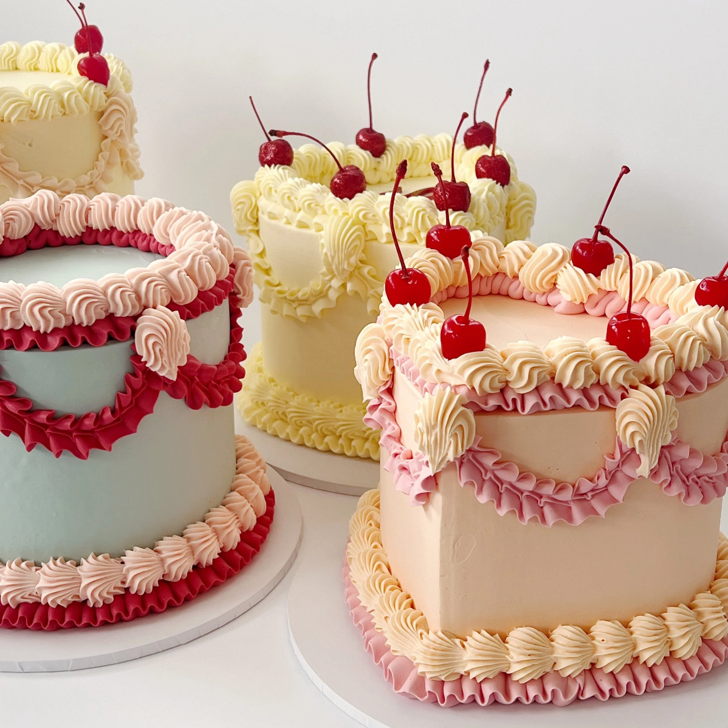 Order Cakes Online — Em & Skye Cake Co. | Wellington NZ