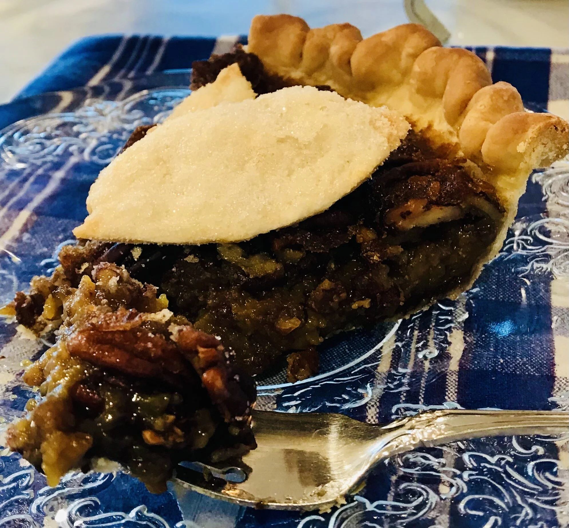 Kahlúa Chocolate Pecan Pie {PIE #1} — Queen Victoria Bakes