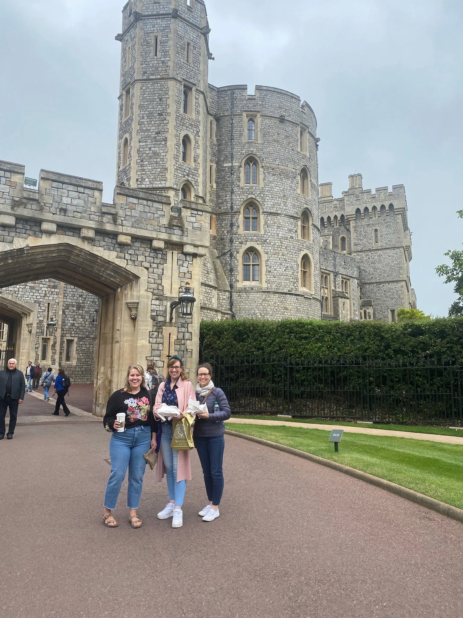 Top 5 British Royal Palaces and Castles to Visit — Blue Pineapple Travel