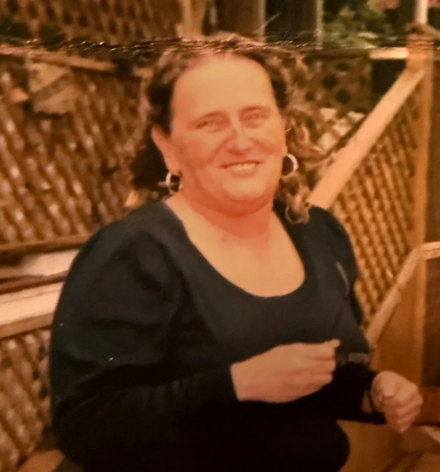 Susan "Sue" Jane Laughman — Clyde W. Kraft