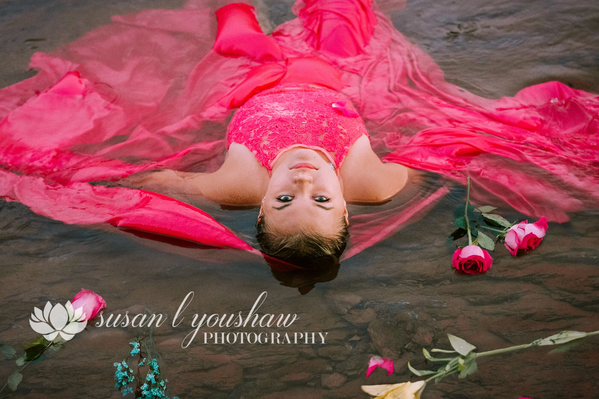 Alyssa's Creative Senior Portrait Session — SLY Photography