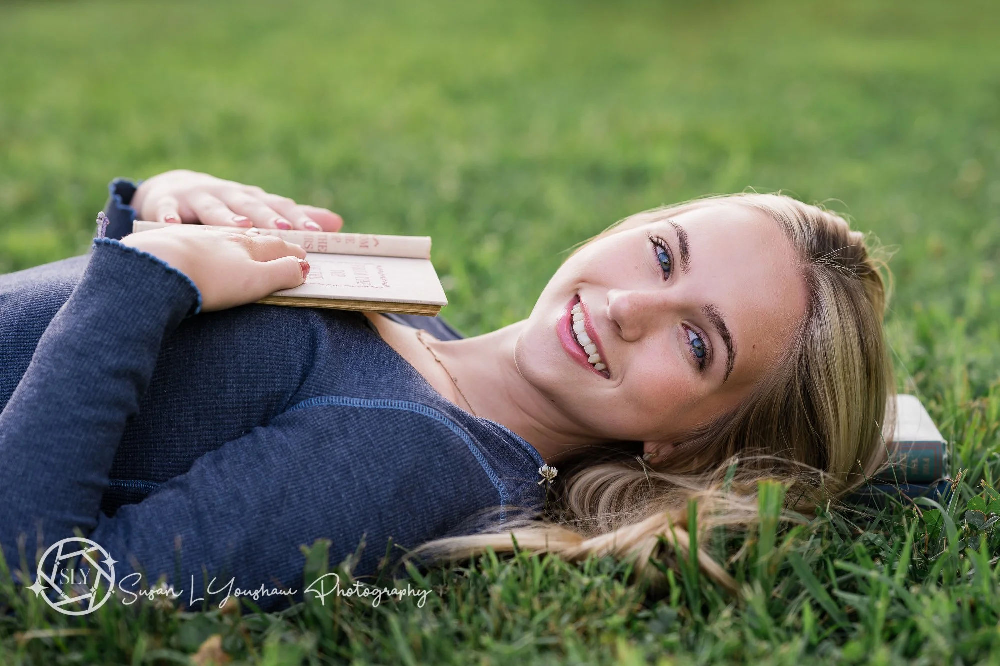 Senior Model Class of 2024: Samantha | Canoe Creek Senior Pictures ...