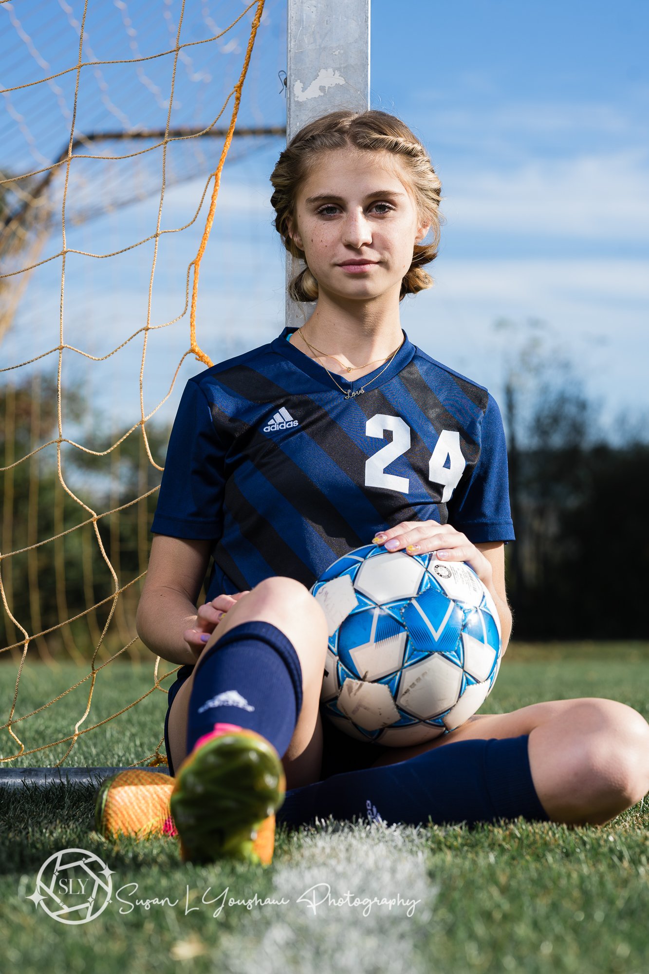 Unique Senior Picture Ideas Soccer