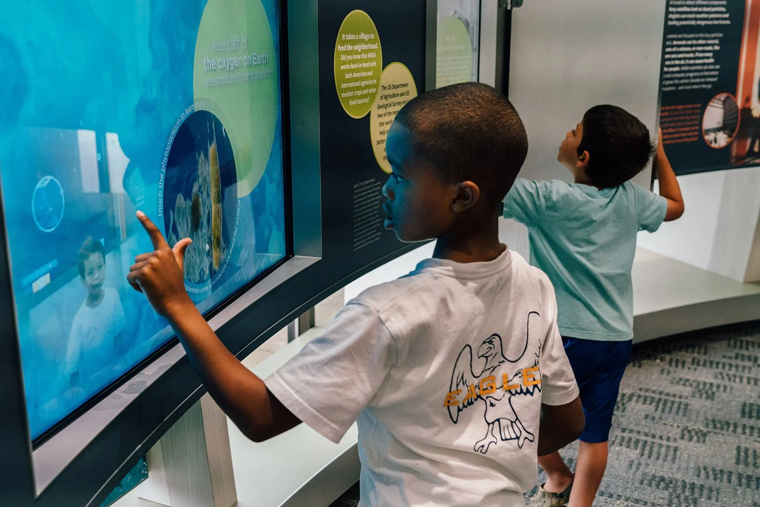 RGI Creative - Environments, Displays, and Exhibits