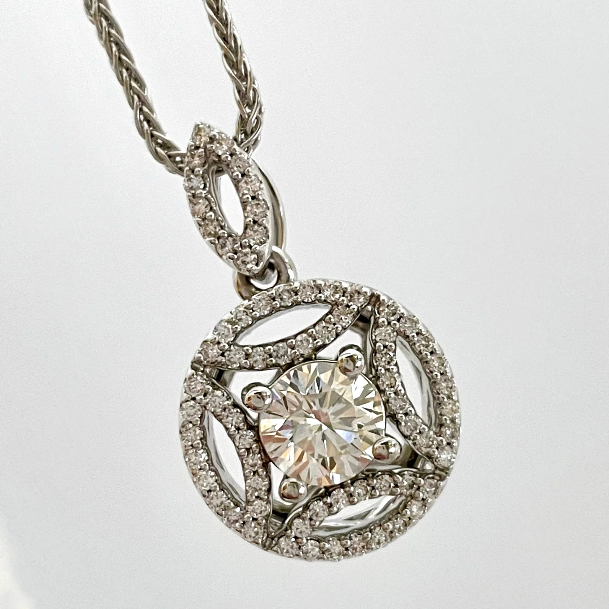 Custom Jewelry Design | Bradley's Jewelers