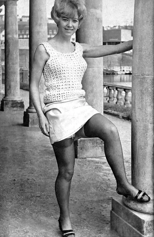 Jane Mercer - Spick, Span and Beautiful Britons Pin-Up Model from the 1969. — Vintage Fetish