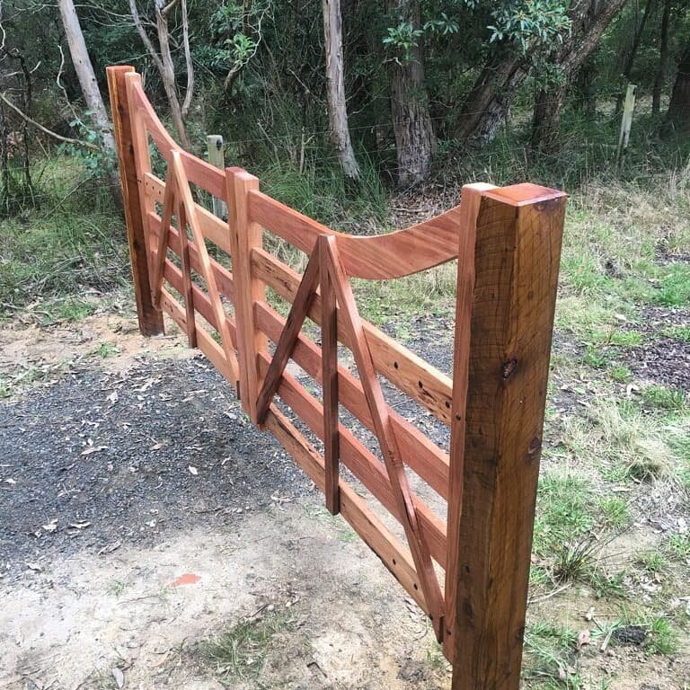 Rural Farm Gate | Timber Farm Gates - Gippsland Timber Gates