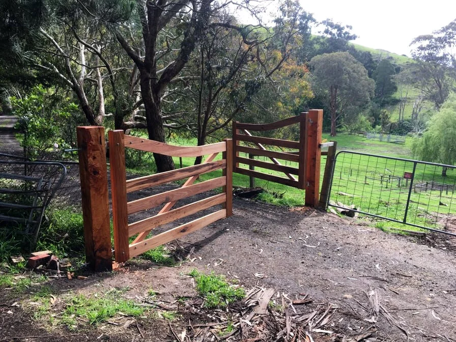 Rural Farm Gate | Timber Farm Gates - Gippsland Timber Gates