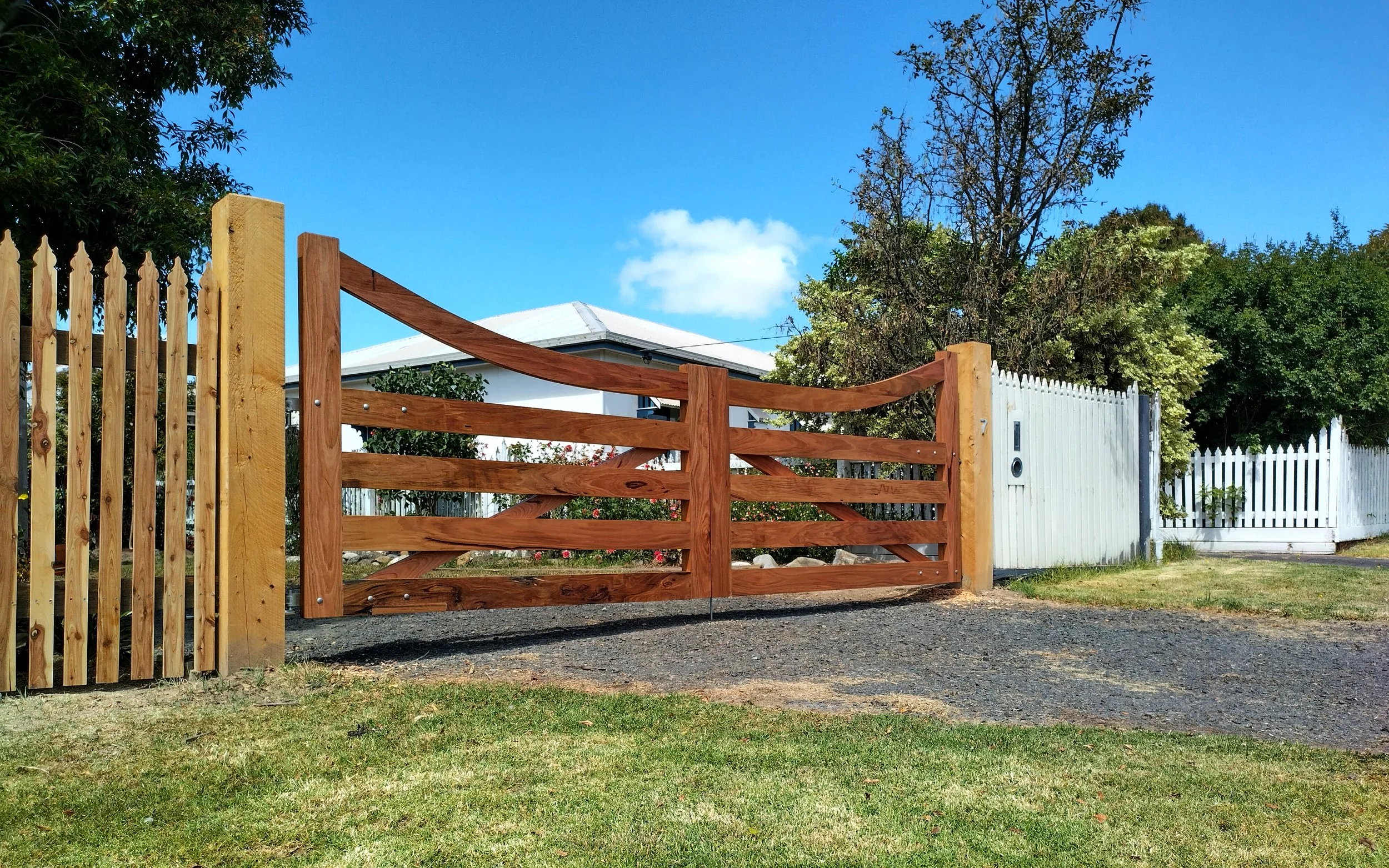 Rural Farm Gate | Timber Farm Gates - Gippsland Timber Gates