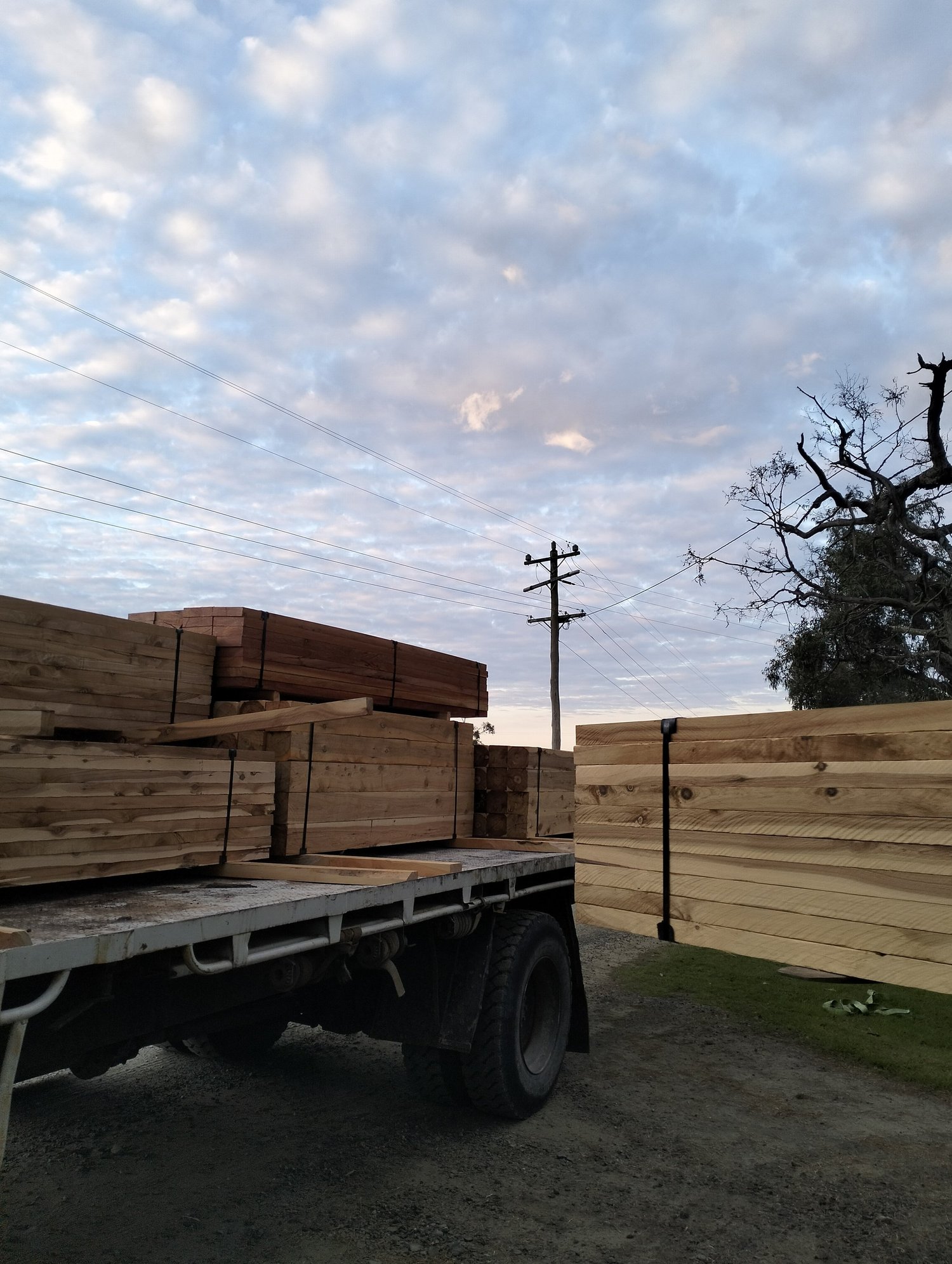 Post and Rail, Timber Gates and Automation - Gippsland Timber Gates