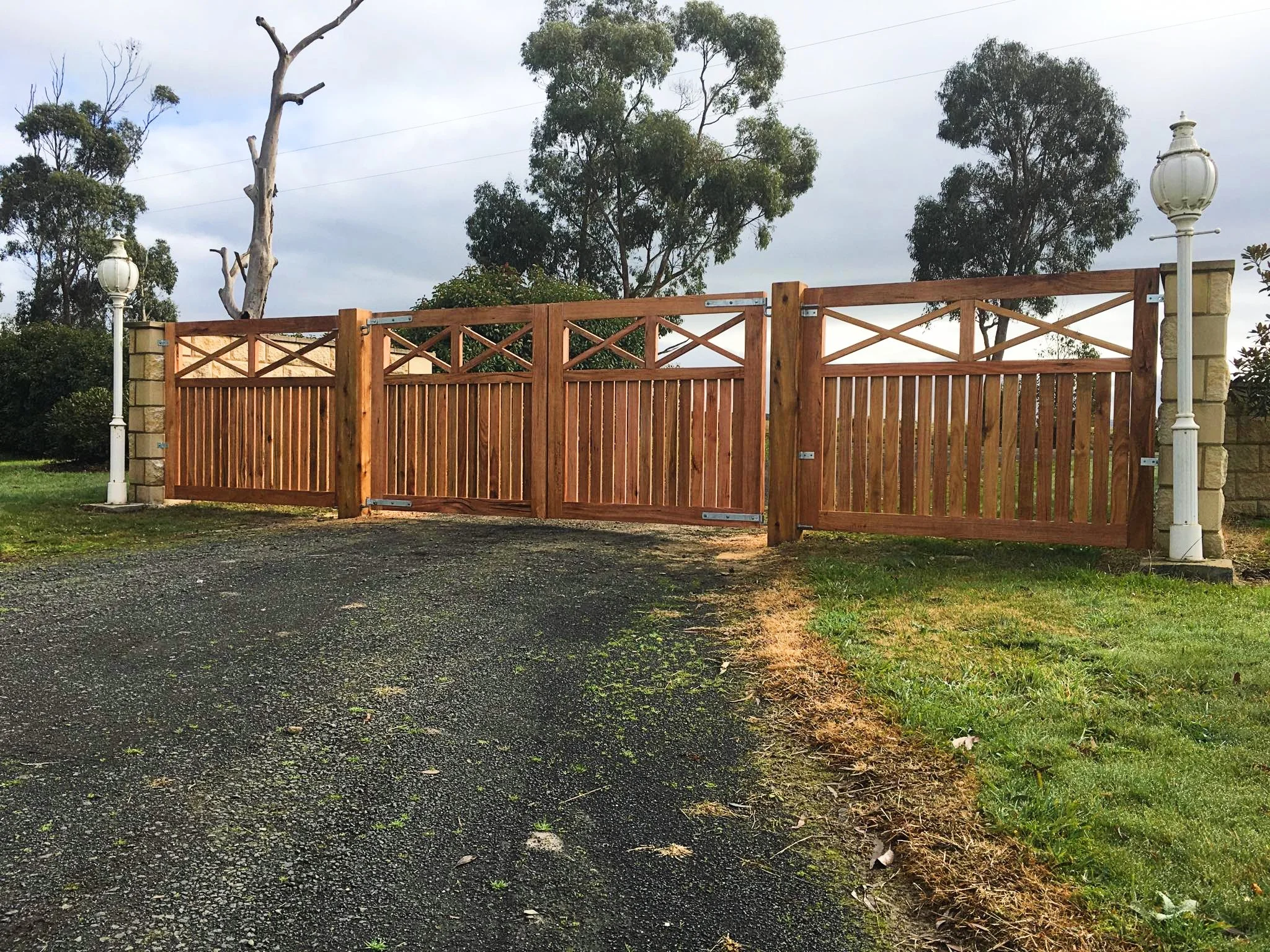 Property Gate Farm Design Simple Ranch Design Metal Driveway Gate