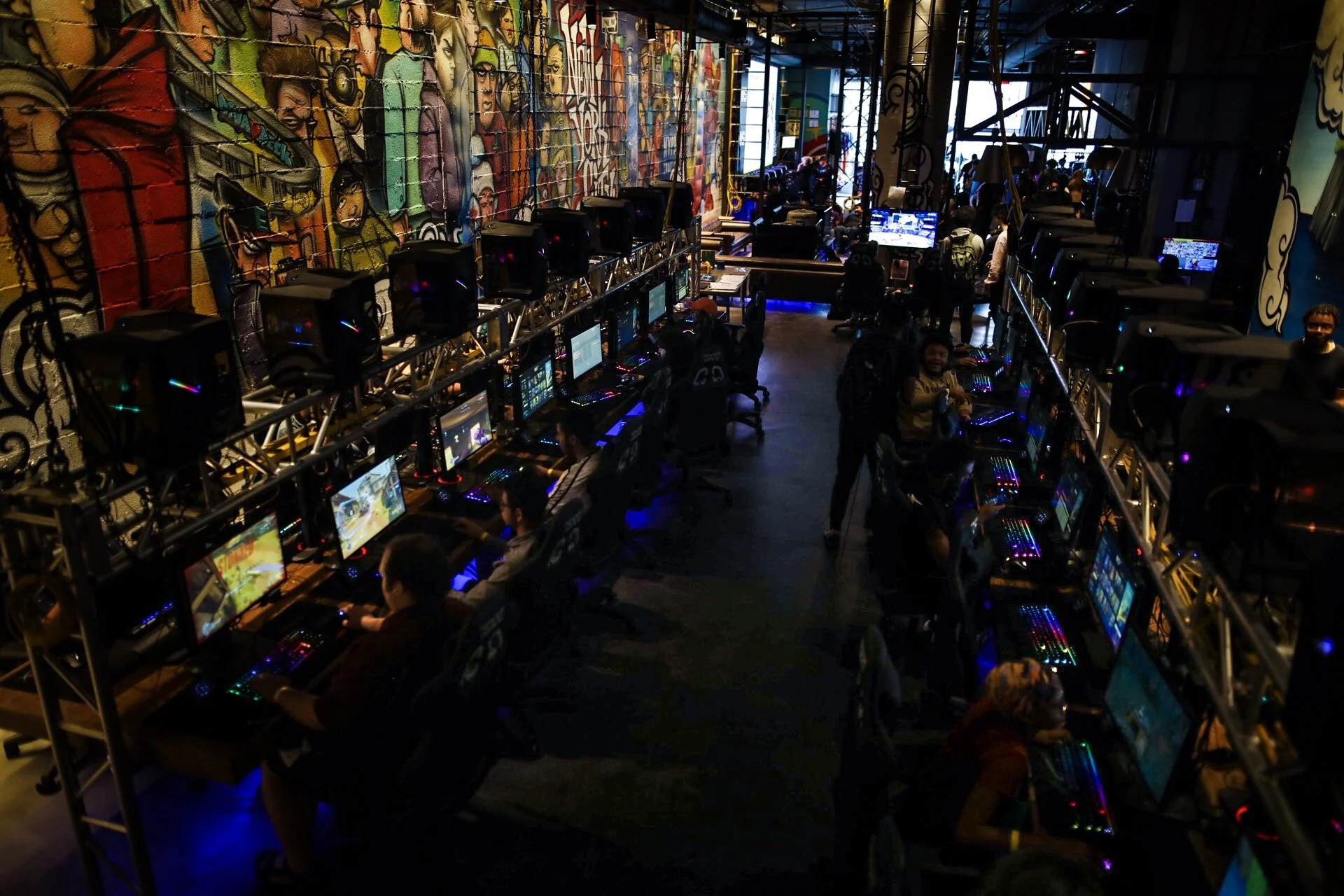 Tonight is the beginning of season one of Hax's Night Club, with the maxed 64 entrants and top ...