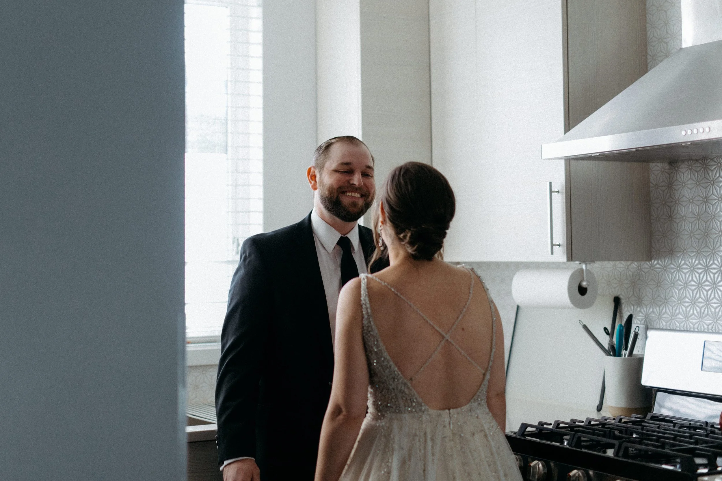 Girdwood, Alaska Winter Mountain Elopement — Rachel Struve Photography ...