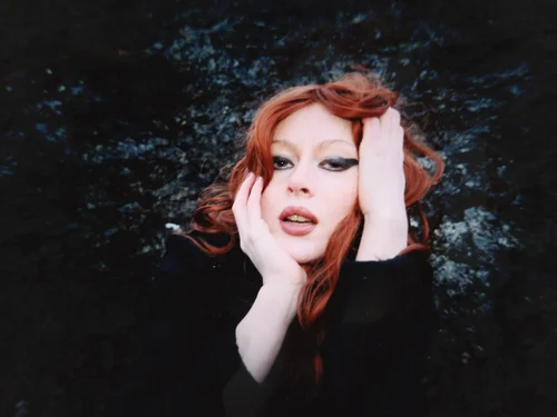 Elín Hall - 'Tachylite' — When The Horn Blows