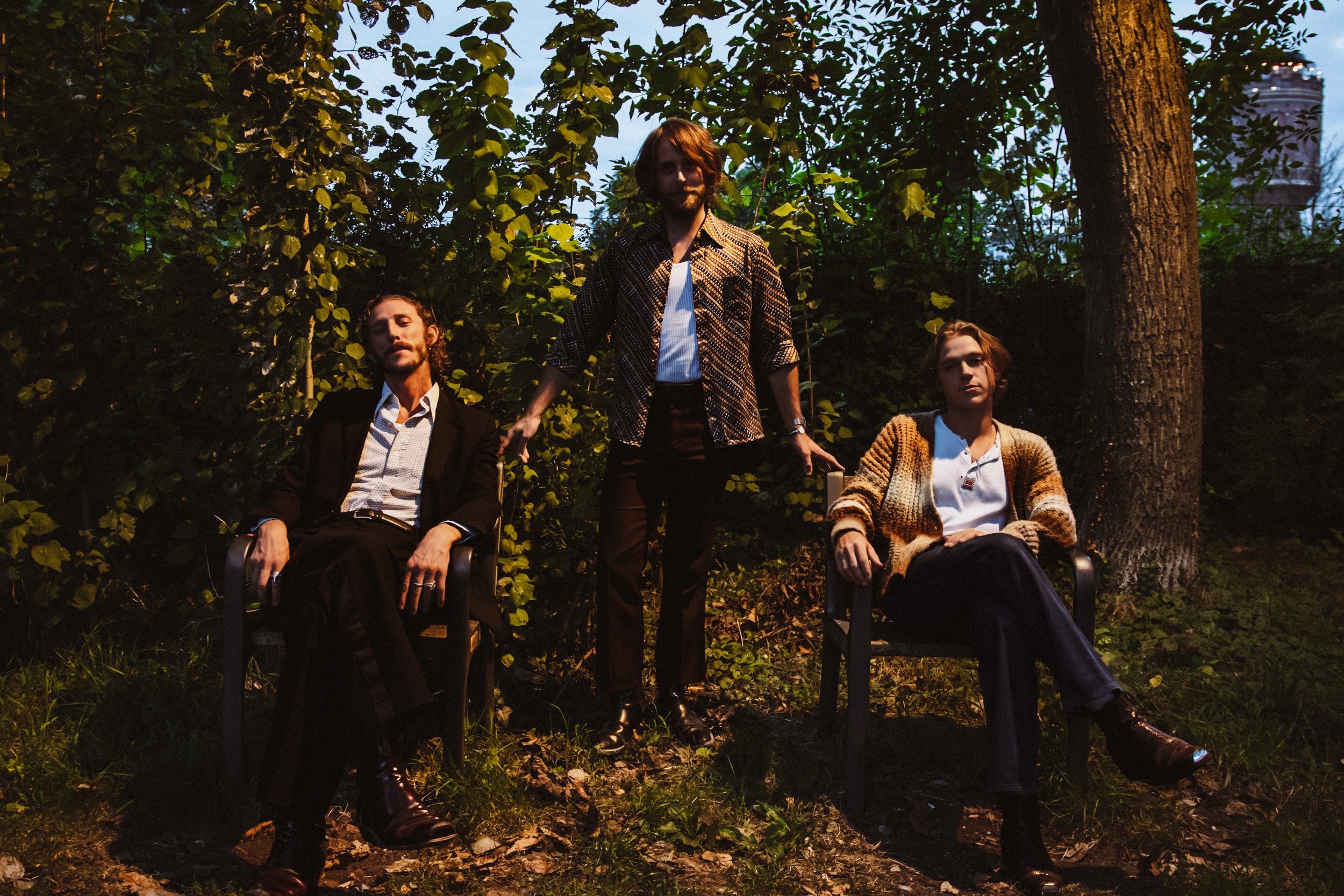 Album Review: Demob Happy - 'The Grown-Ups Are Talking' — When The Horn ...