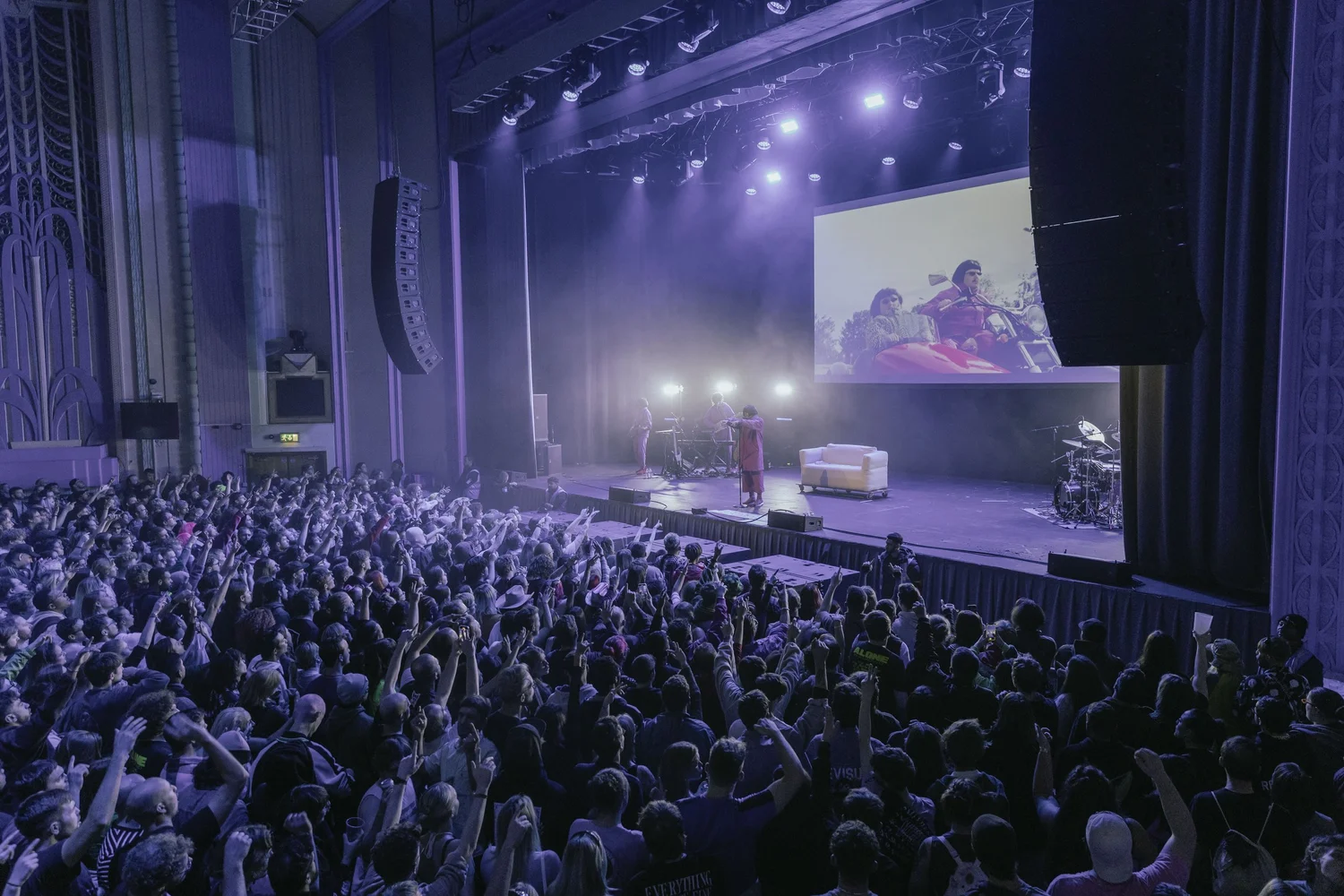 Live Review: Oliver Tree - Troxy, London 09/11/2023 — When The Horn Blows