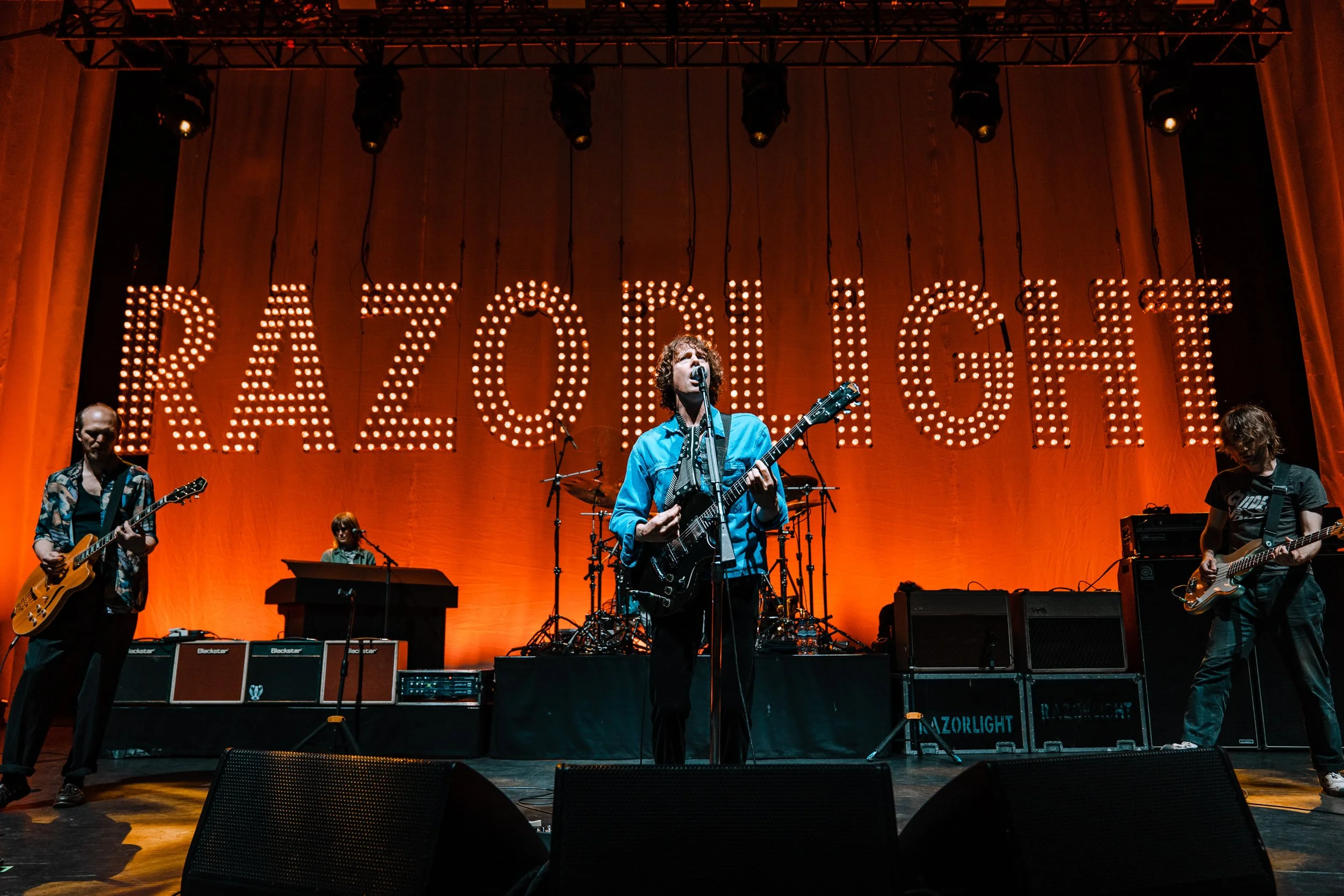 Live Review: Razorlight - Eventim Apollo, London 12/05/2023 — When The Horn Blows