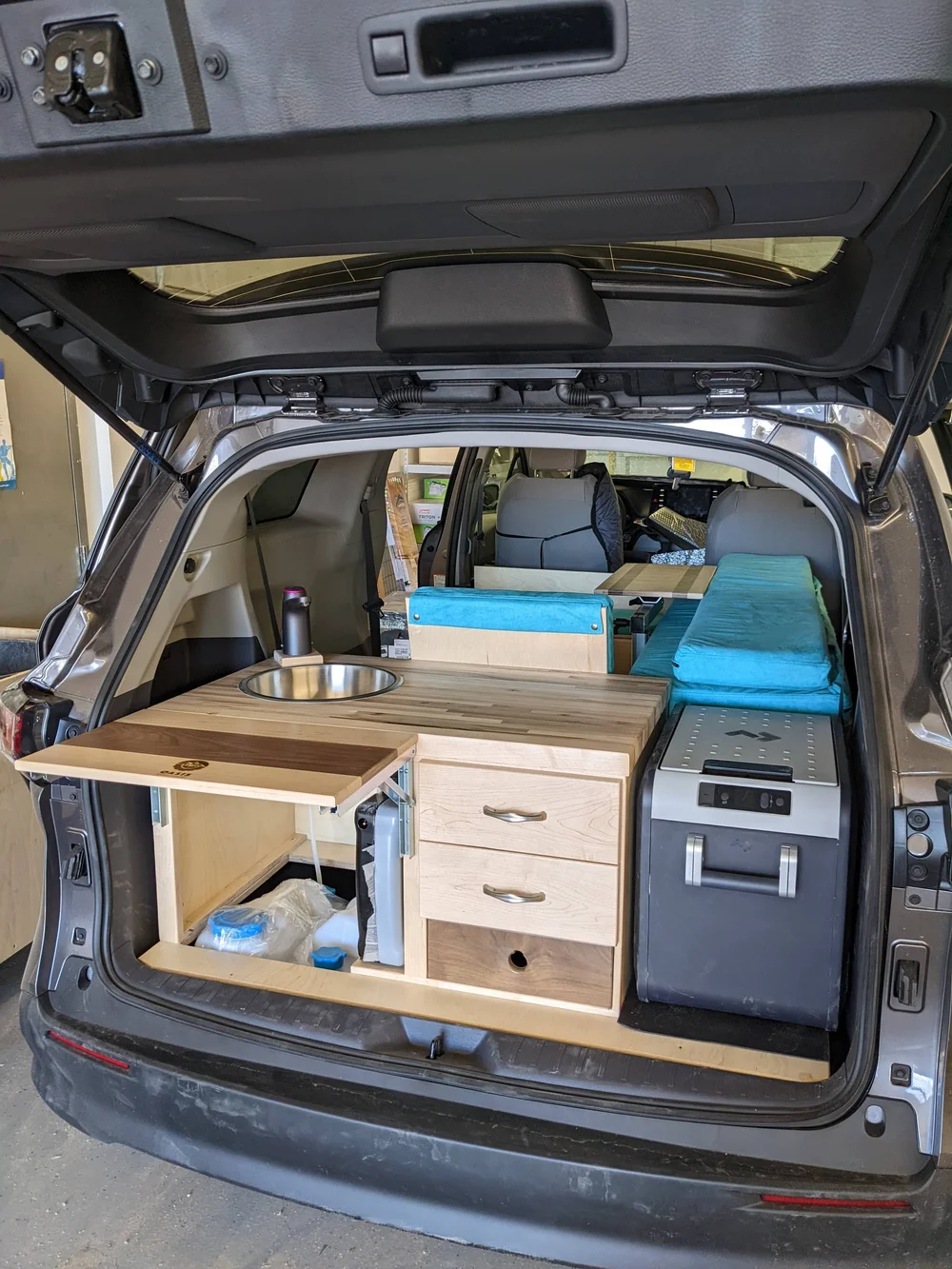 2022 Toyota Sienna LE — Oasis Campervans