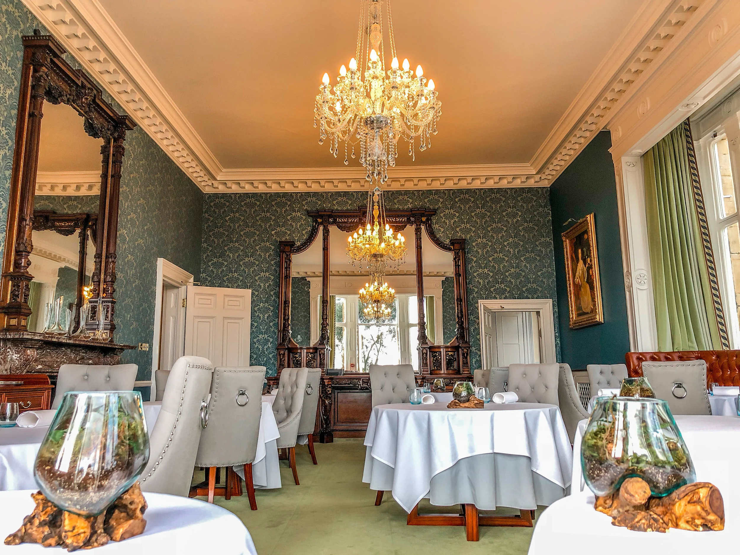 Restaurant Interlude