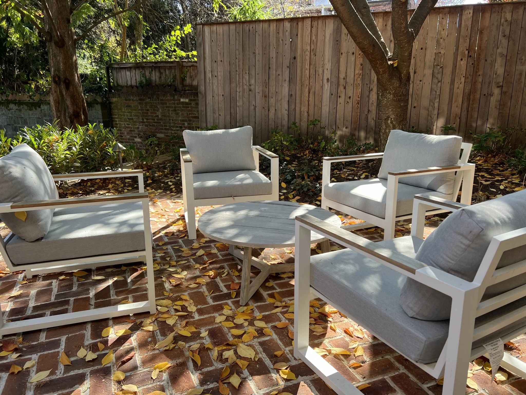 Description — The Poppy Georgetown