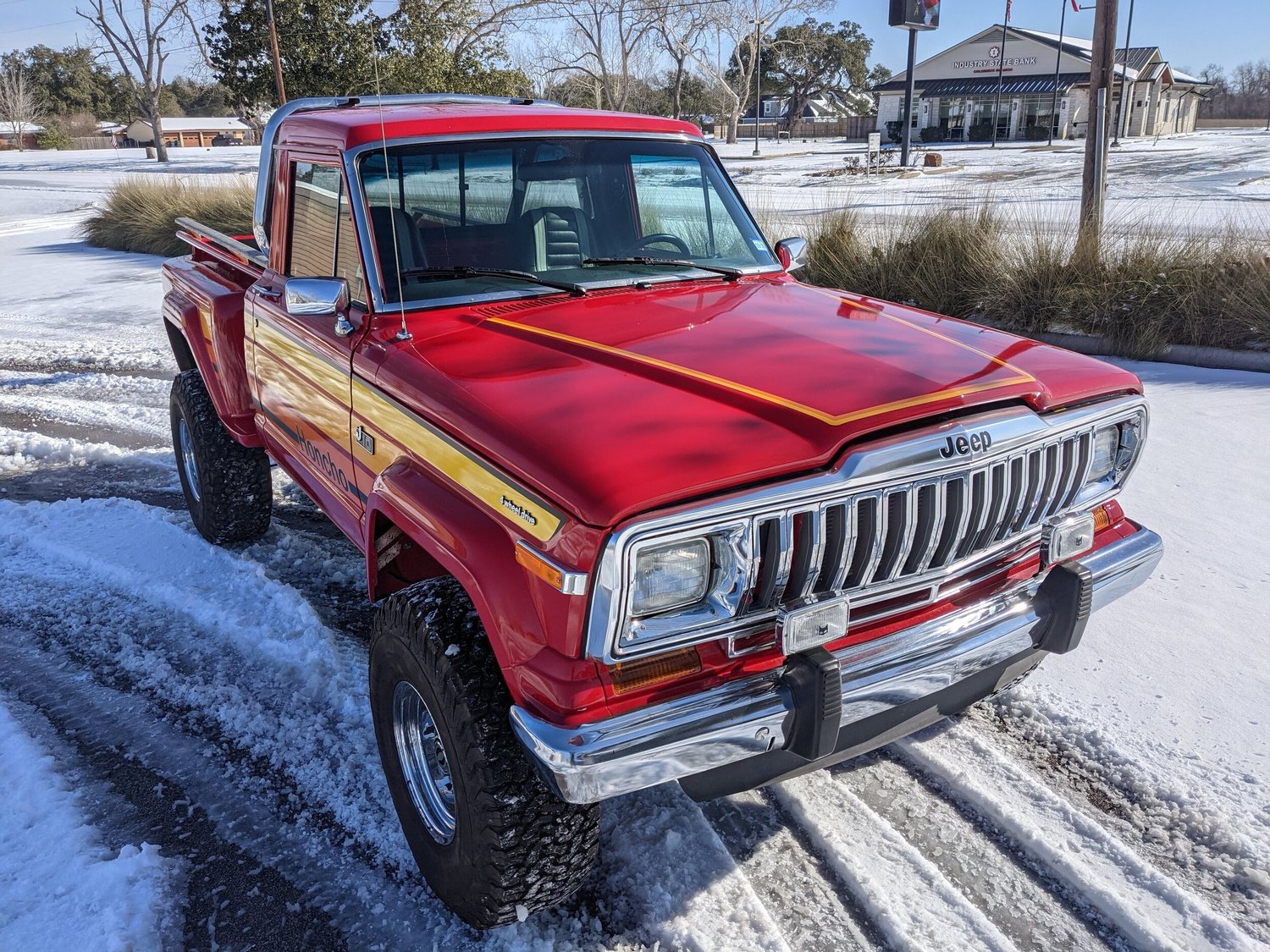 1981 Jeep J-10 Honcho Sportside firecracker red - restoration | Jeep ...