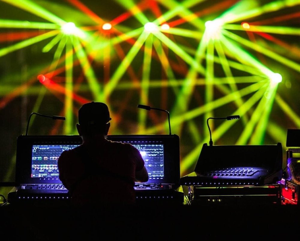 Tour Collective - Hire crew for your tours, festivals & live events