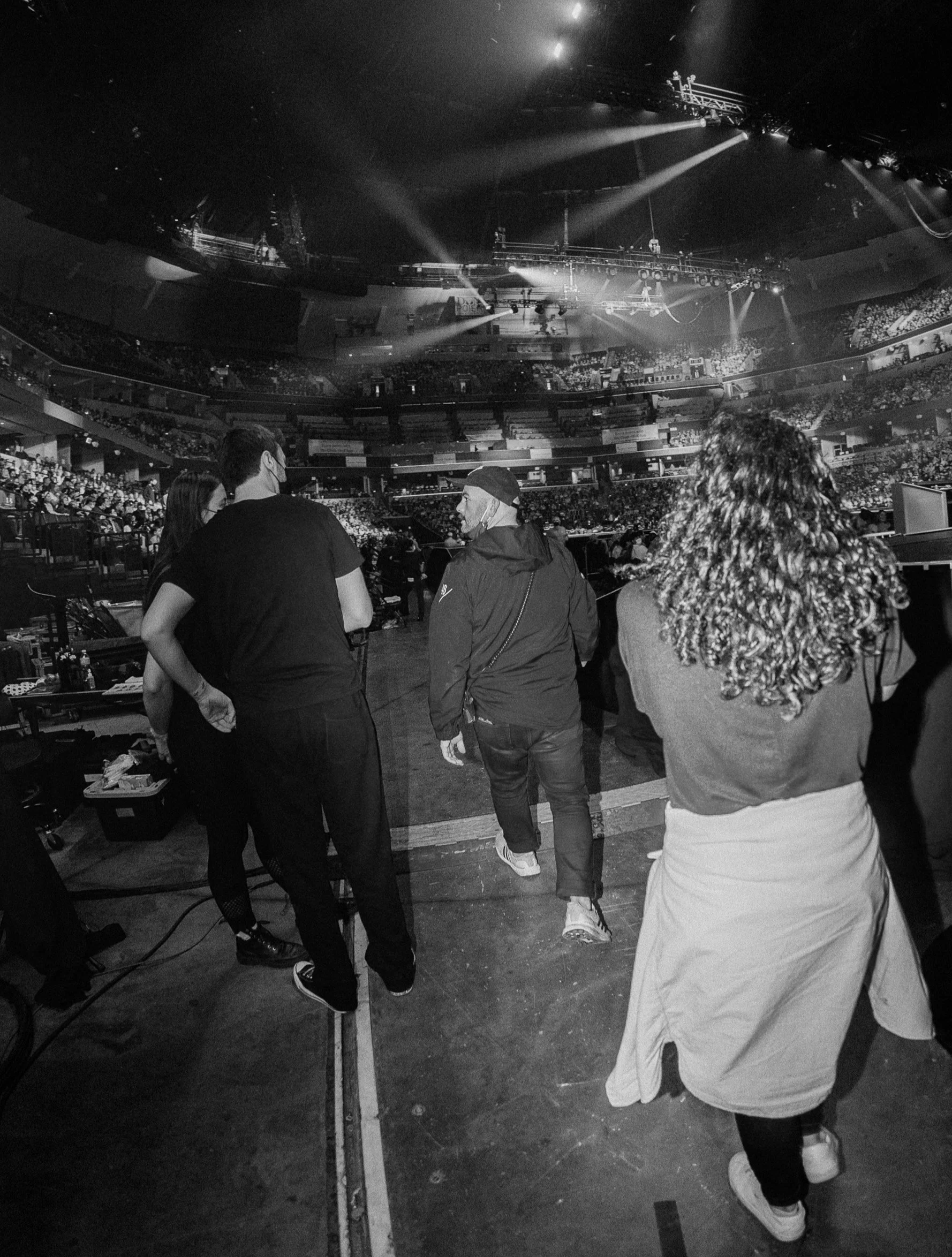 What is a tour manager and what do they do? — Tour Collective