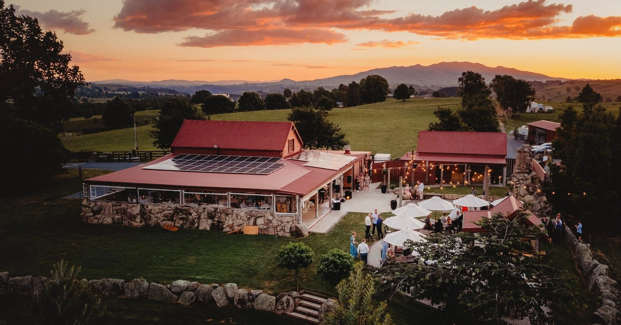 The Red Barn — Bride & Groom Magazine