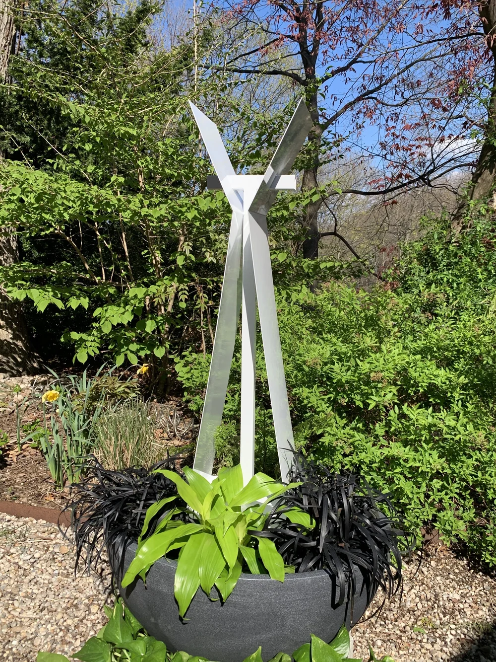 Optimizing Landscapes: The Allure of Modern Garden Fountains — MODFOUNTAIN