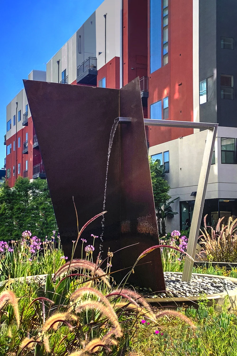 Indoor, Outdoor Modern Sculpture Fountain Design | Modfountain