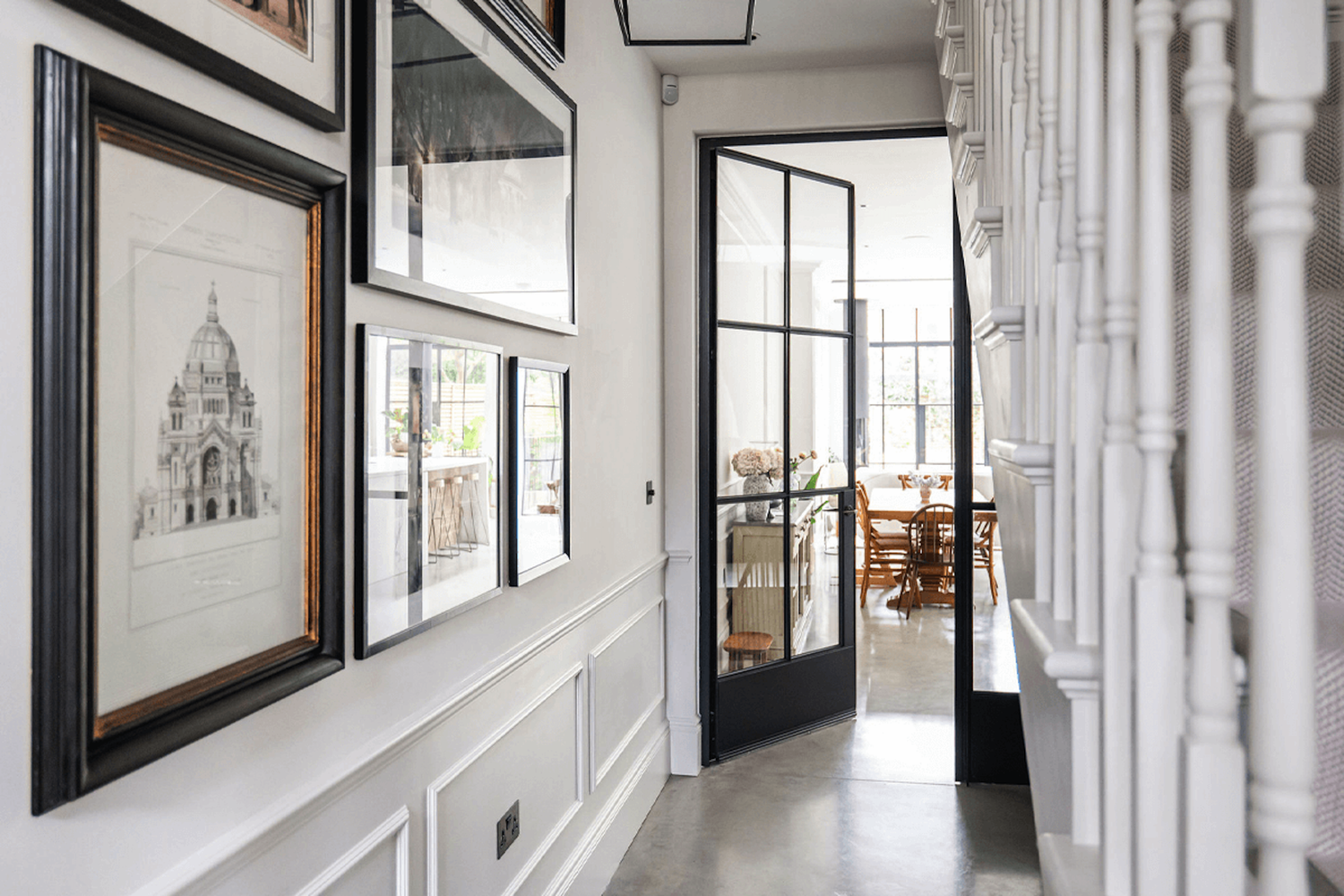 Internal Steel Screens: The Perfect Blend of Style and Functionality