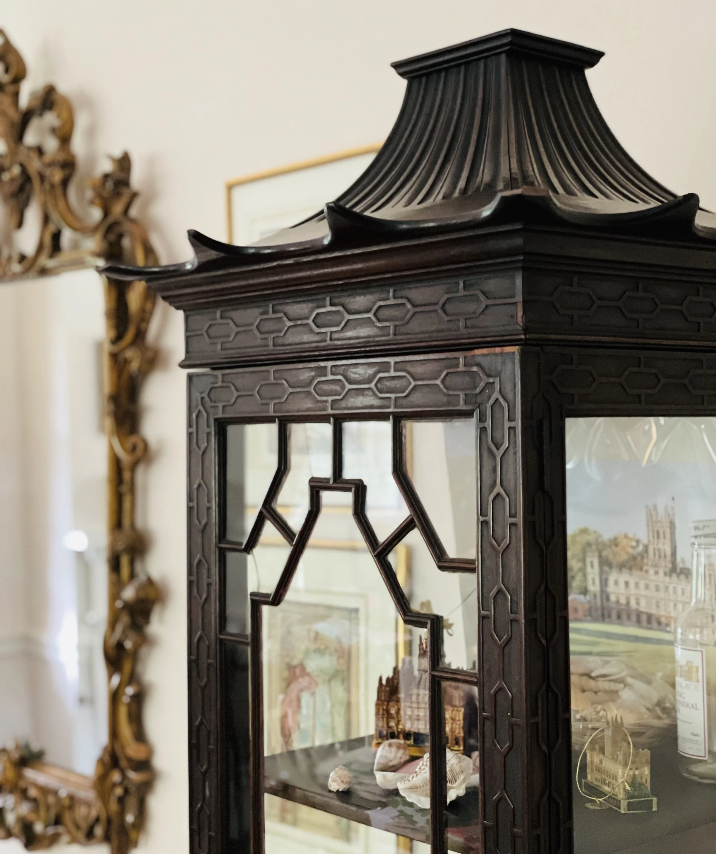 Chinese Chippendale Bedroom Furniture The Charm Of Chinese Chippendale