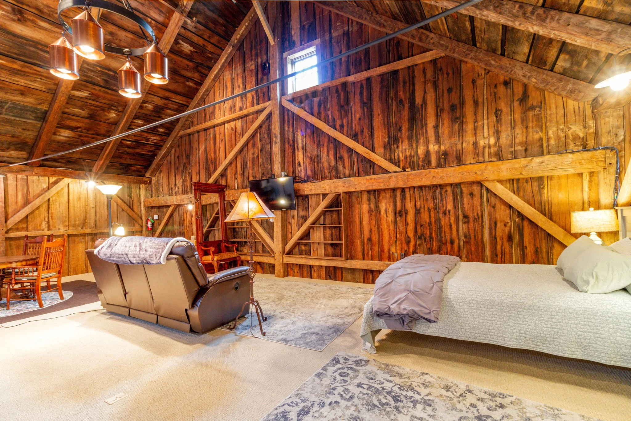 The loft at Riverledge is truly a unique vacation experience. — Escape ...
