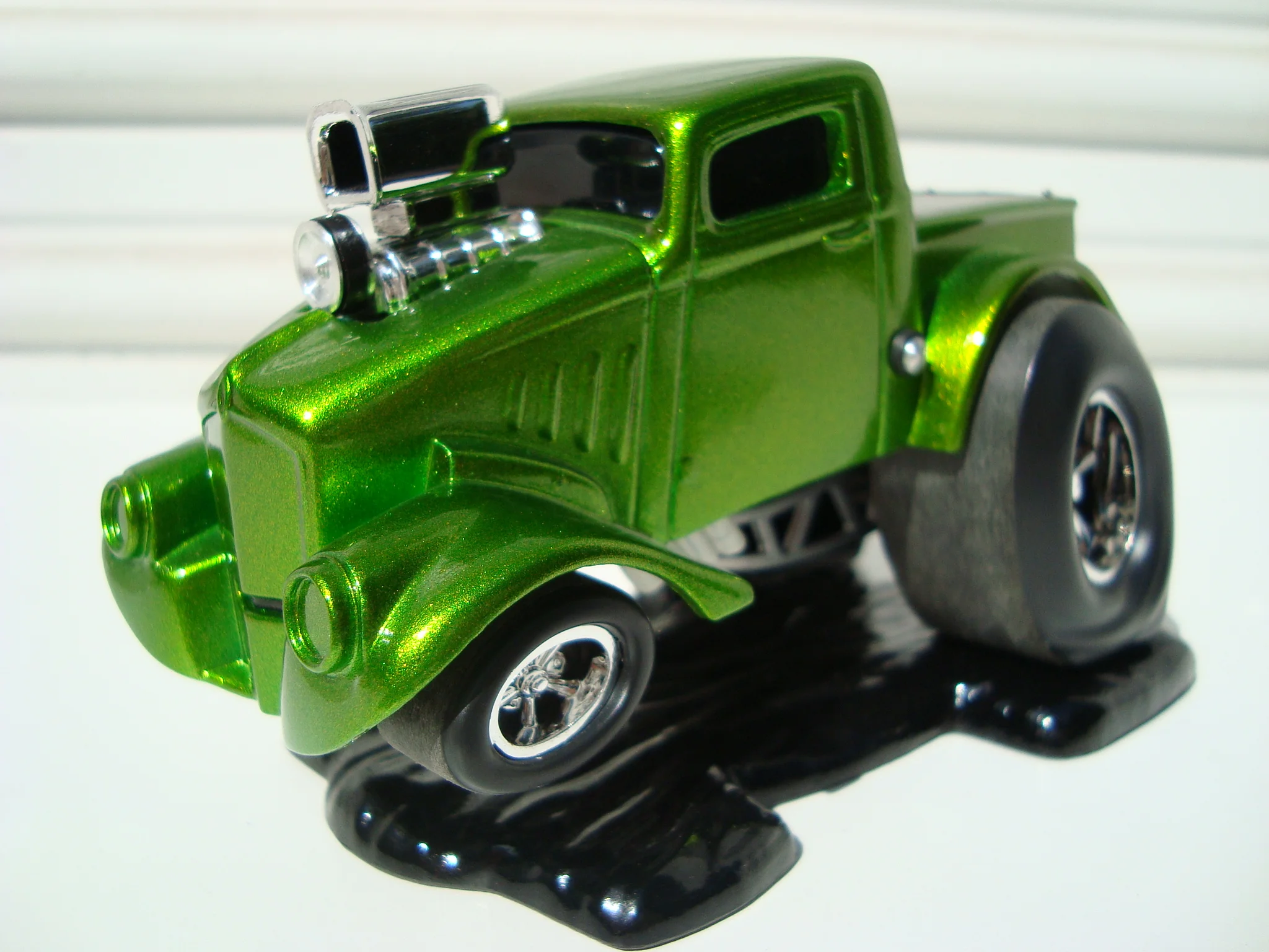 SHOW RODS — Joey Deluxe