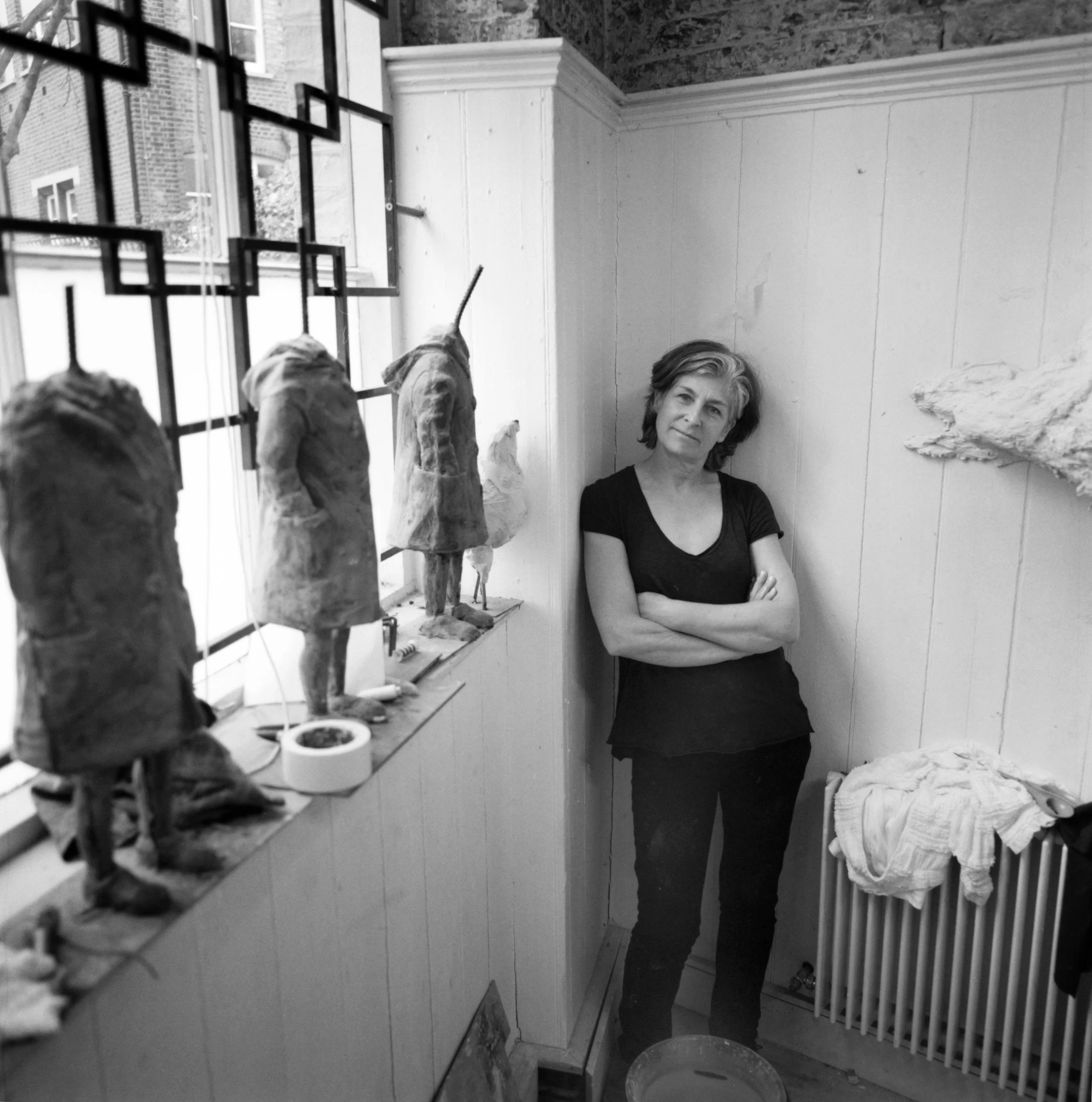 Biography — LAURA FORD