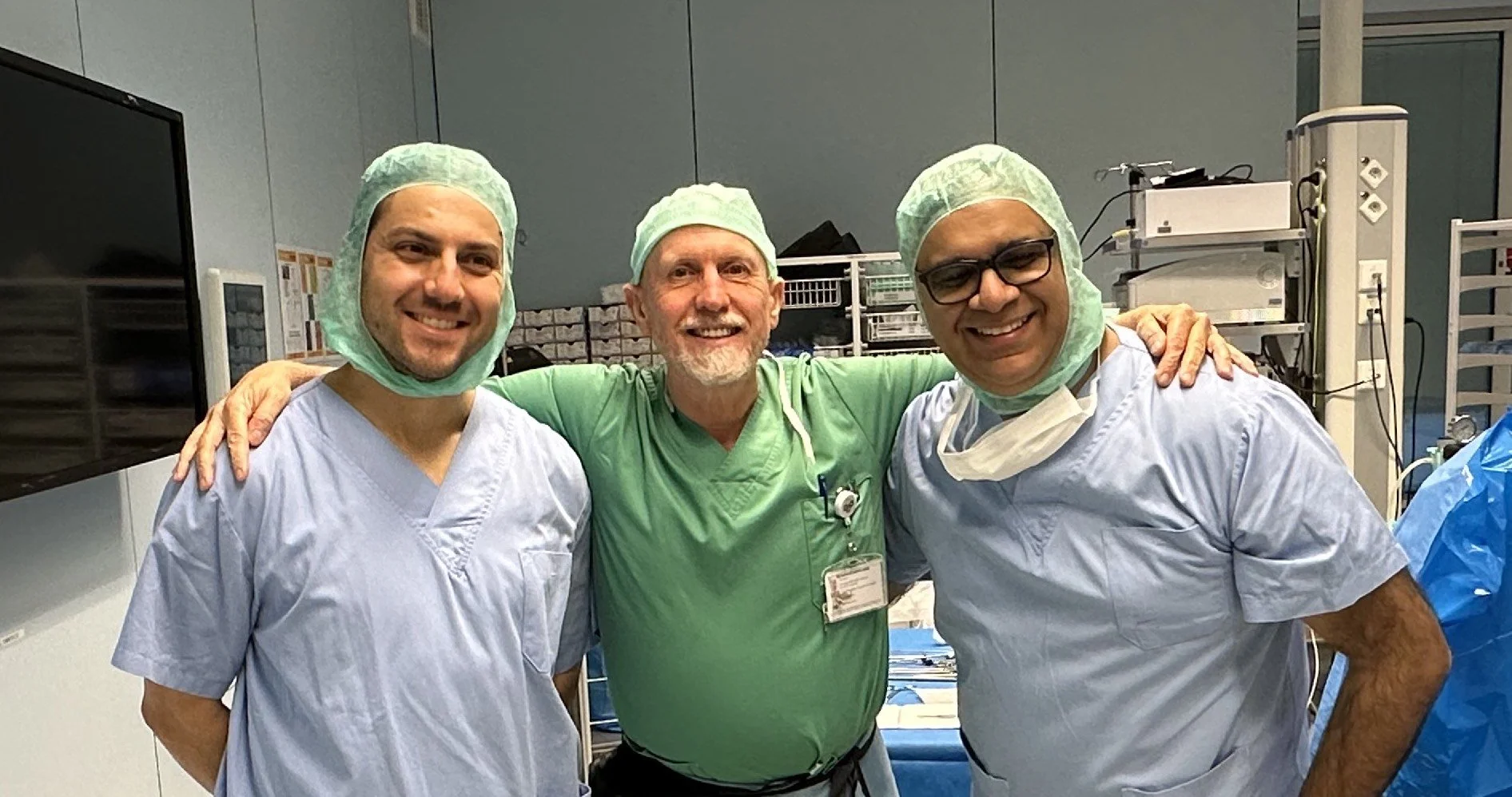 Dr. Peter Van Daele als opleider in rug- en nek endoscopie — Rug ...