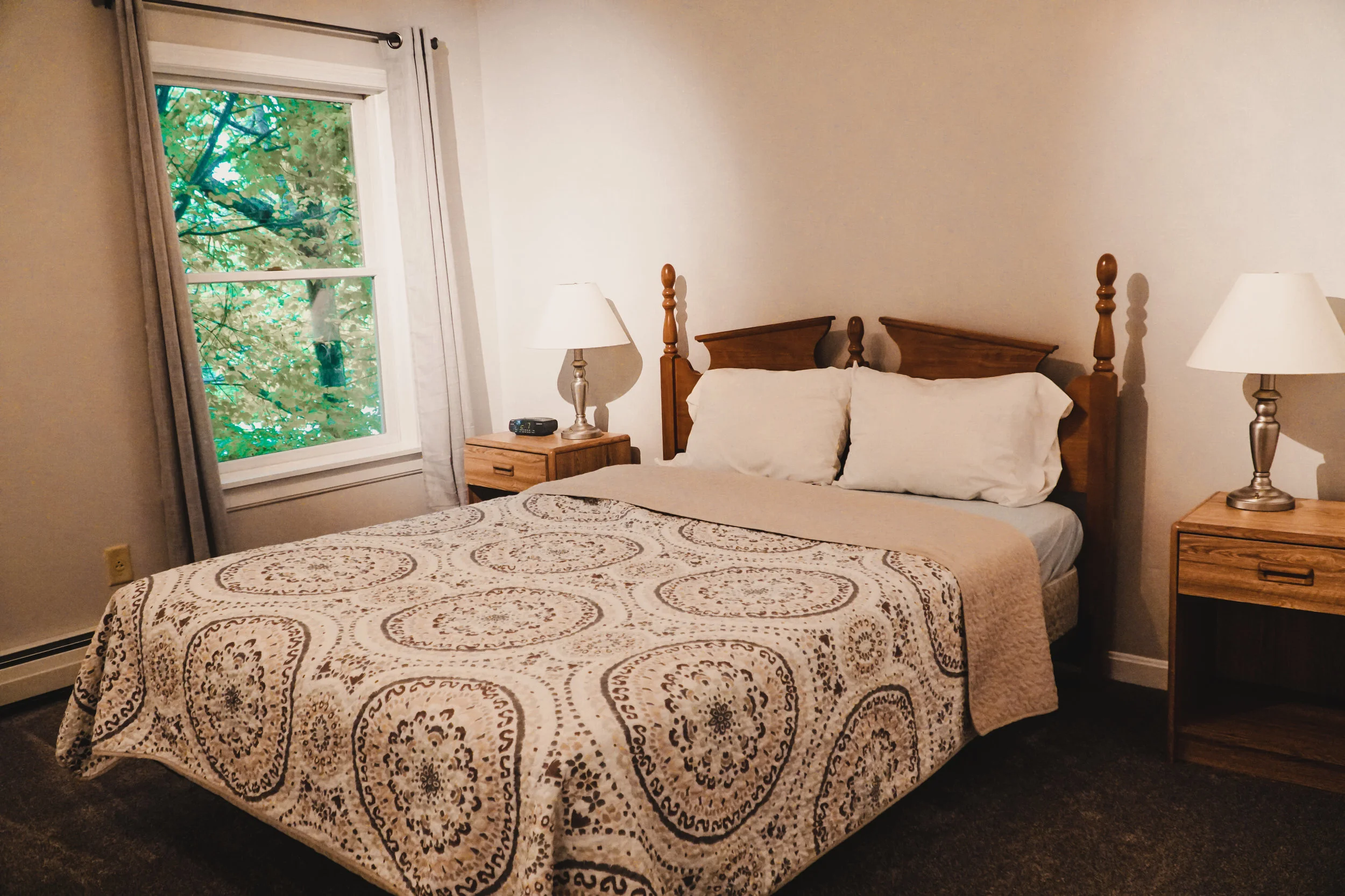 Queen Unit — The Inn at Ridge Road