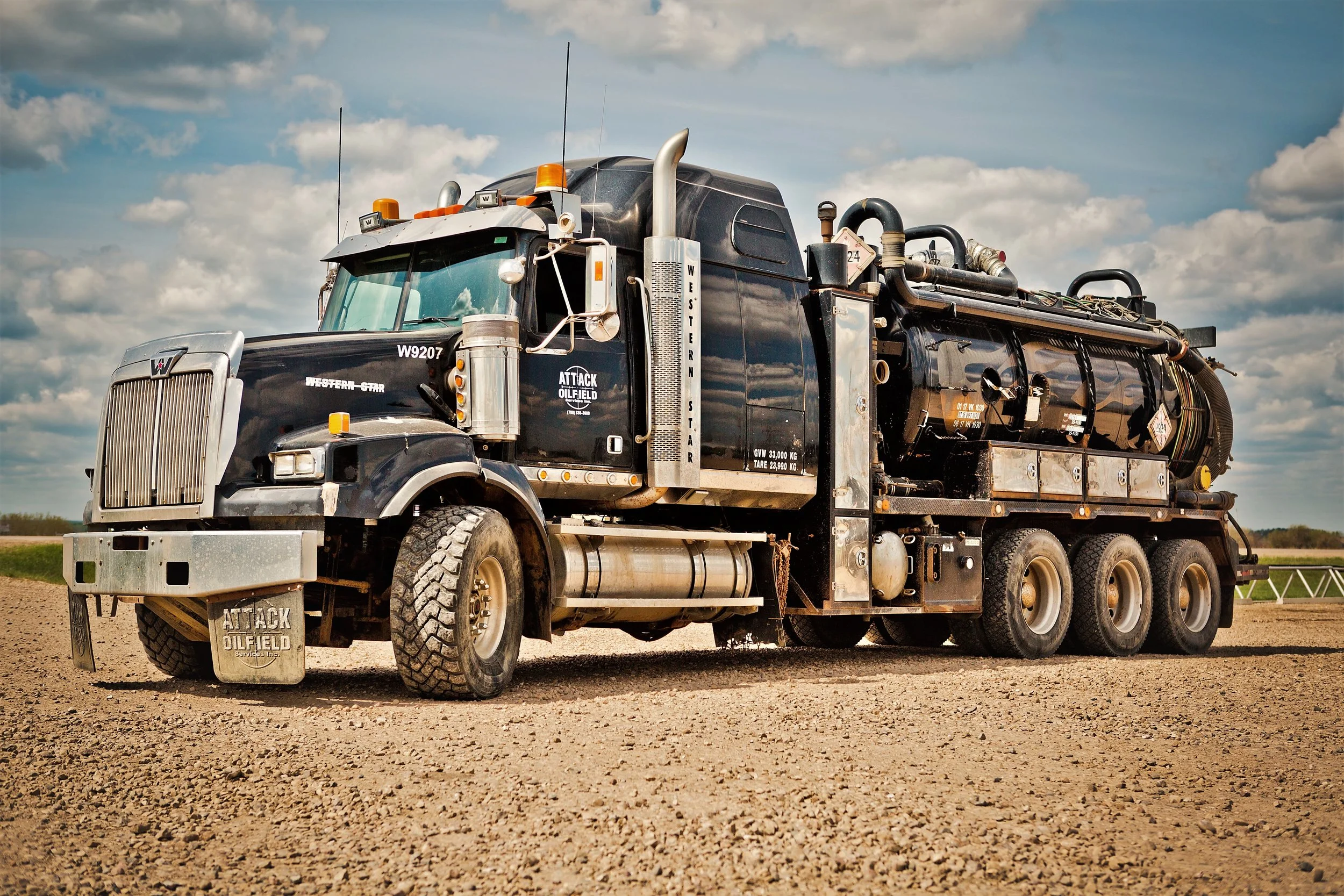 Comprehensive Oilfield Services | Tanks, Vacs, Hot Oilers, LGP ...