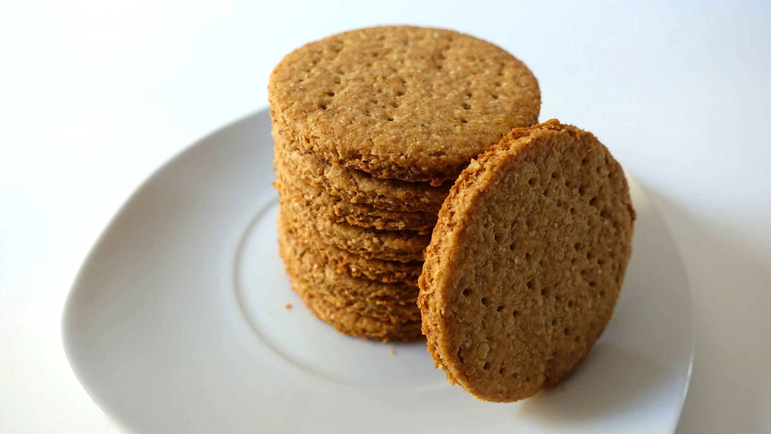 Biscotti Digestive — La Pasticciona Vegana