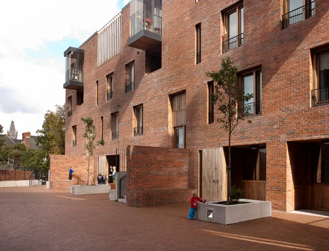 Urban Residential Cluster Building — Design for Ebbsfleet