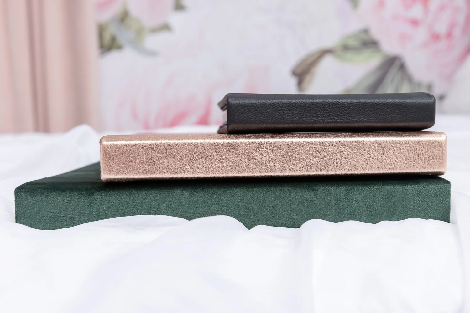 Boudoir Album Customization at the Chicago Boudoir Photography Studio I ...