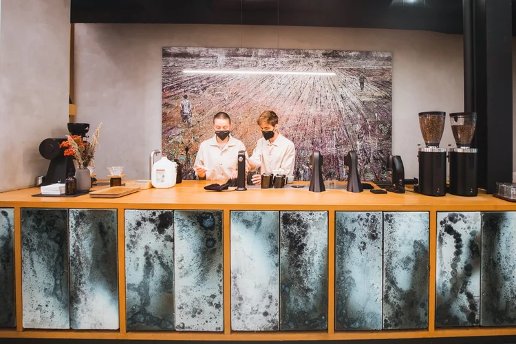 A Coffee Experience and Minimalism in Design at La Cabra in the East ...