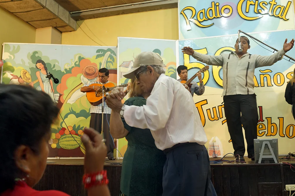 PASILLO ECUATORIANO — Karla Gachet