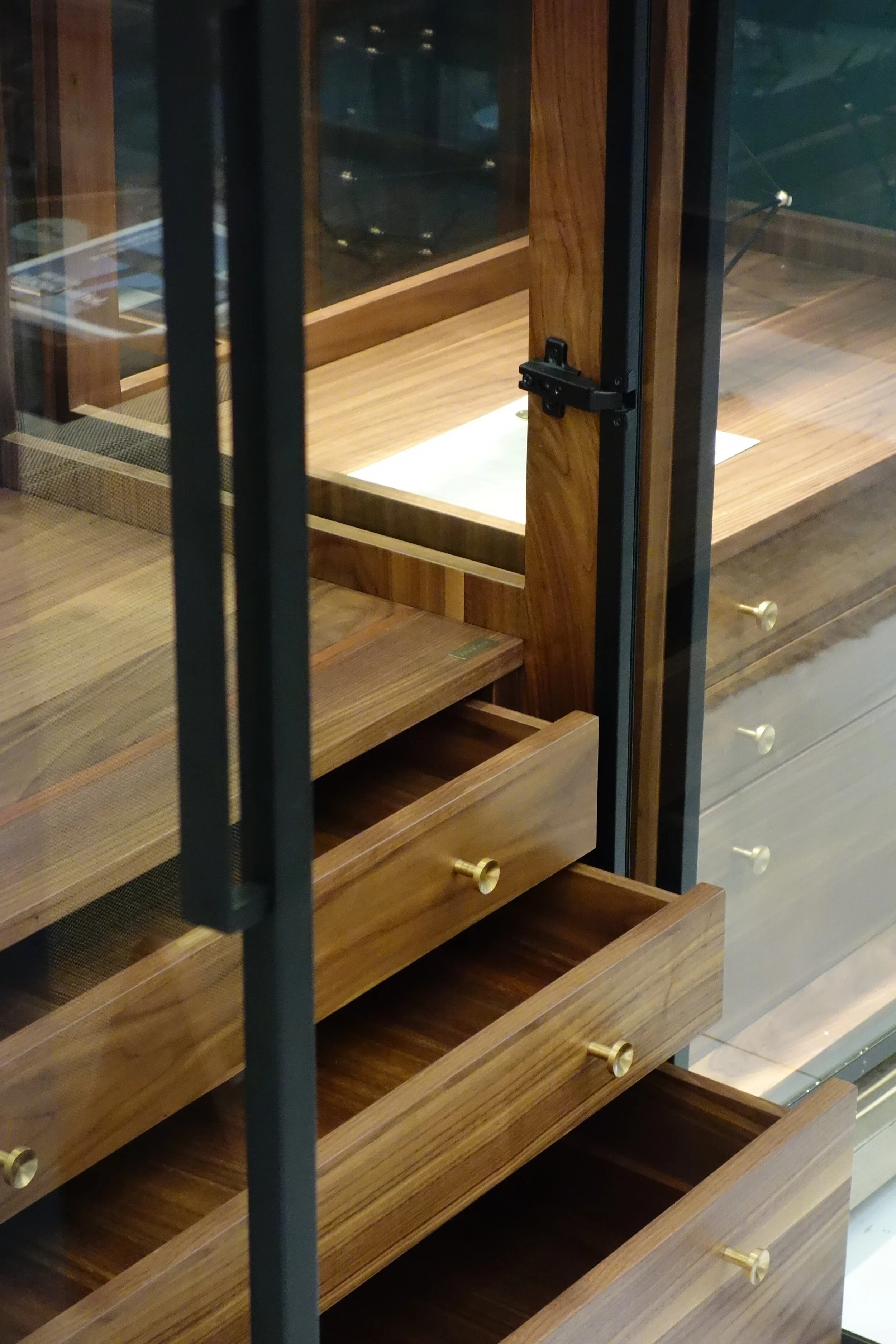 Tailor Wardrobe JTG-D001 — JotterGoods Official Site — / Products