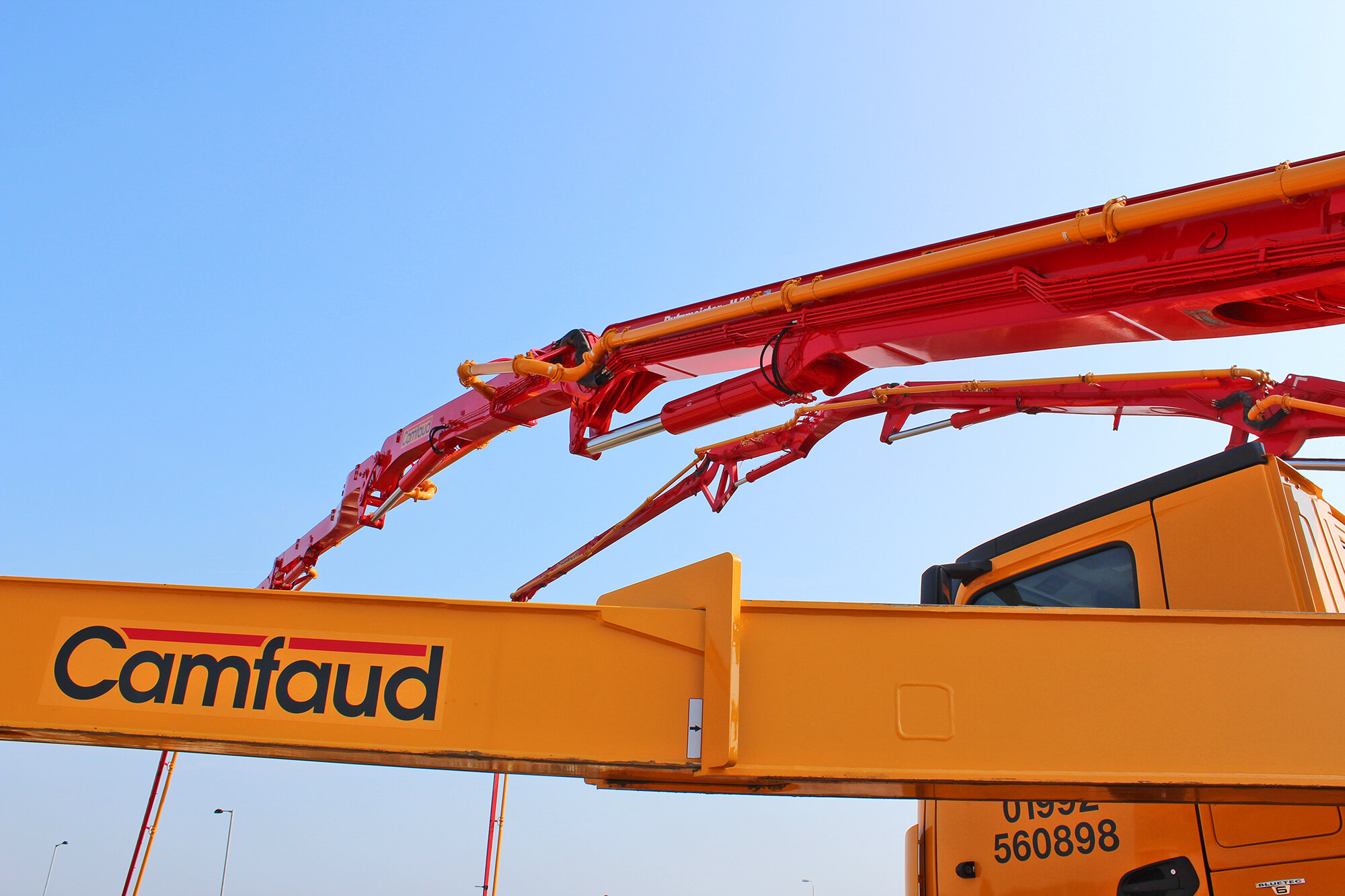 Mobile Concrete Pumps: Putzmeister, Schwing & Camoli