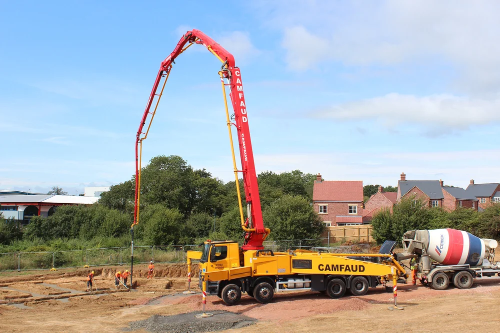 M47 Mobile Concrete Pump: Truck-Mounted Concrete Pump