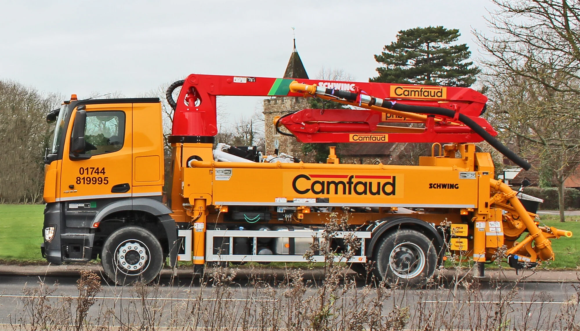 M20 Mobile Concrete Pump: Truck-Mounted Concrete Pump