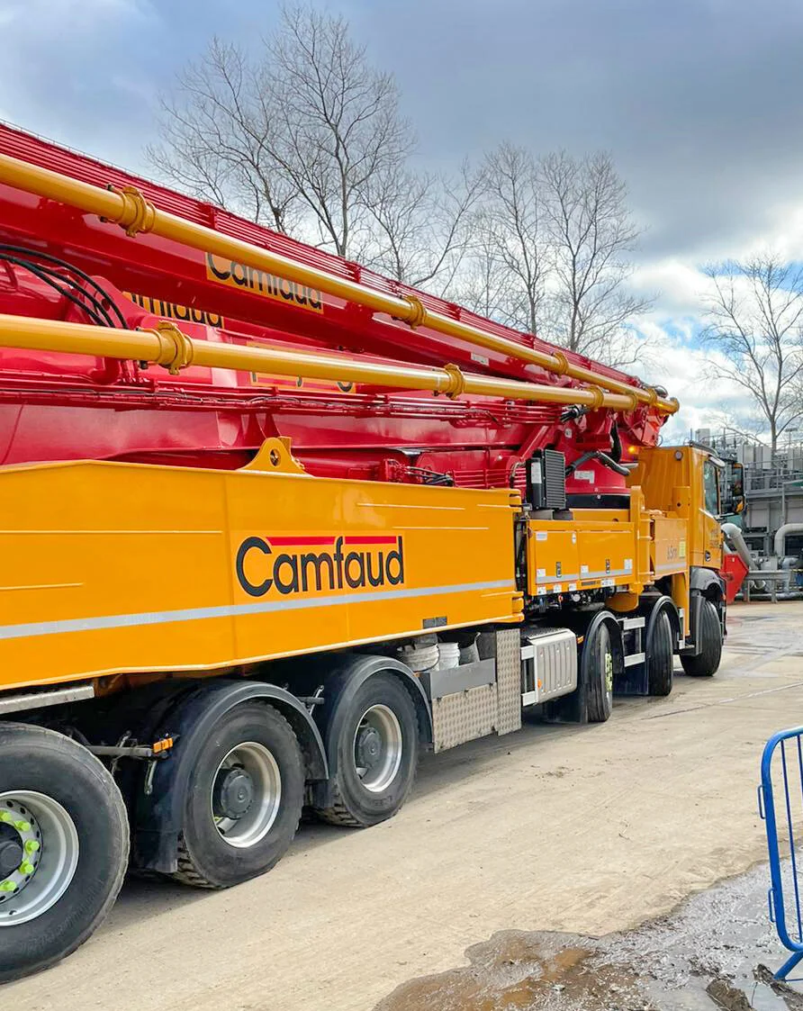 Concrete Pour: Time Lapse Construction - Camfaud