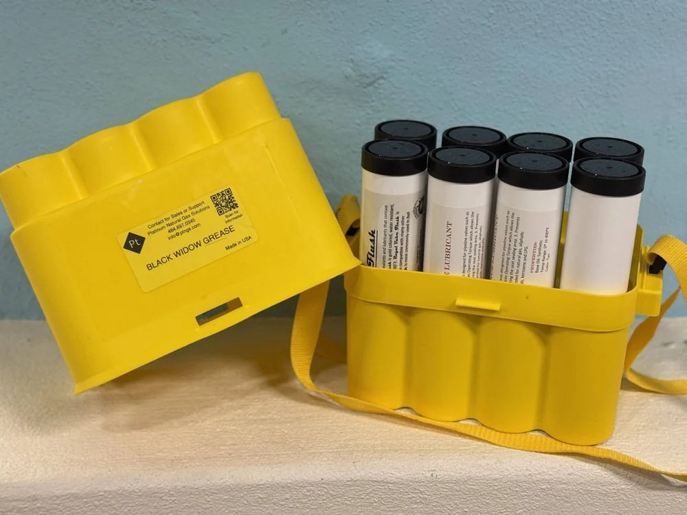 CSN Black Widow Grease Gun — Platinum Natural Gas Solutions